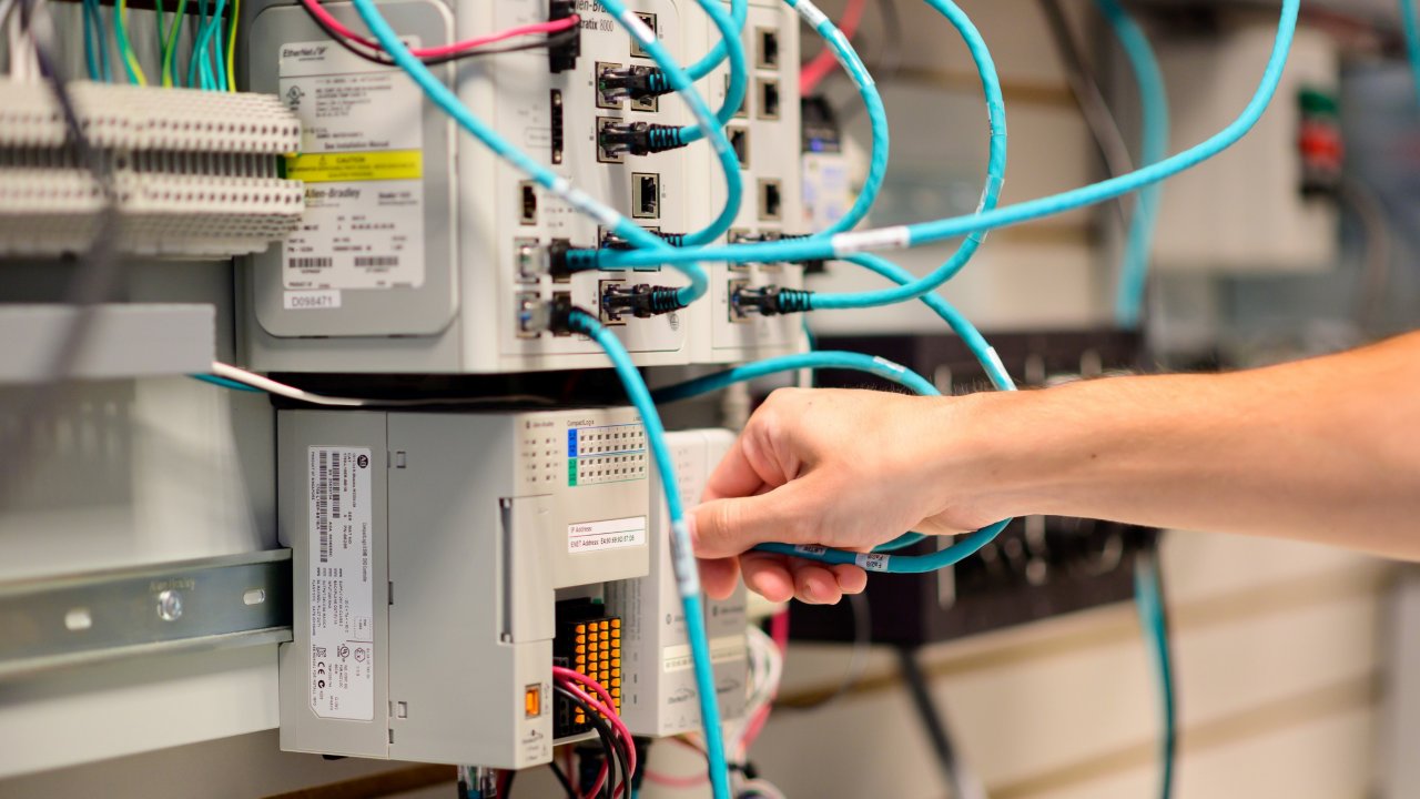 Rockwell Automation lança no mercado uma nova solução de acesso remoto ... Rockwell Automation lança no mercado uma nova solução de acesso remoto ...