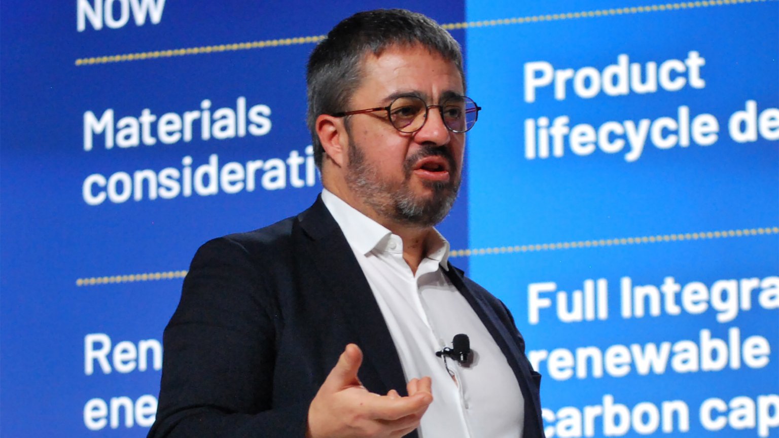 How AI Will Augment, Not Replace, Workers | Rockwell Automation | US