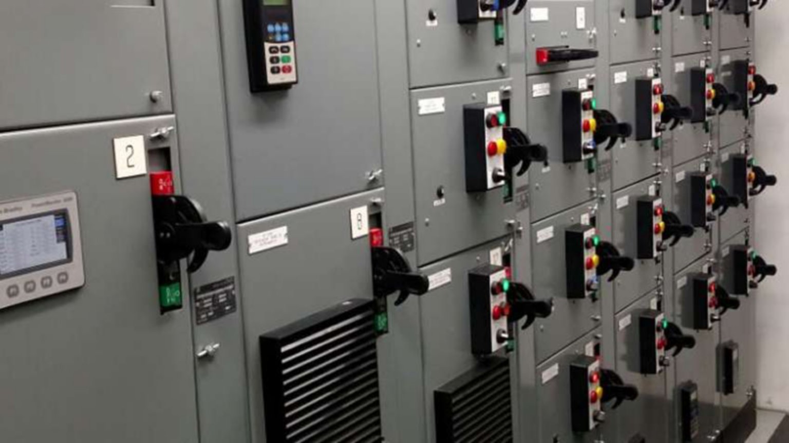 Flexible Chemical Production Solutions | Rockwell Automation | US